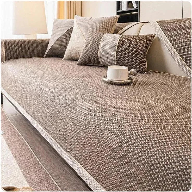 Capa de Sofá Marrom em Algodão e Linho – Antiderrapante com Design Sof